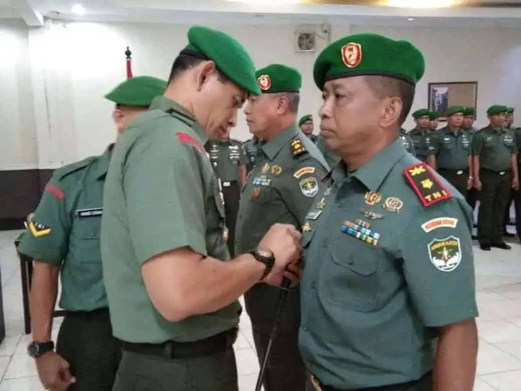 Mayor Arh Bambang EP Jabat Danramil 01/Tgr, Gantikan Mayor Arh Iman ...