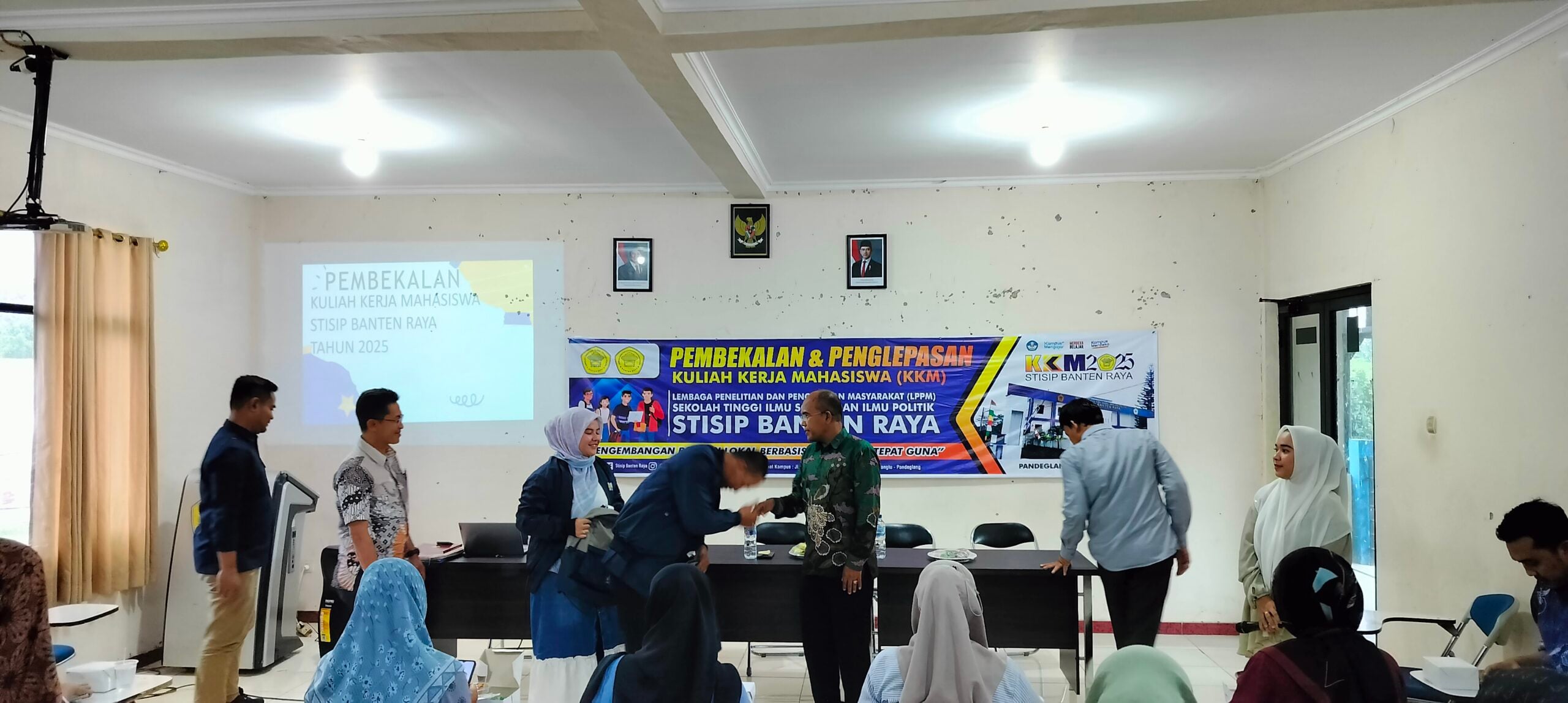 Pembekalan KKM STISIP Banten Raya, Pengembangan Potensi Lokal Berbasis ...